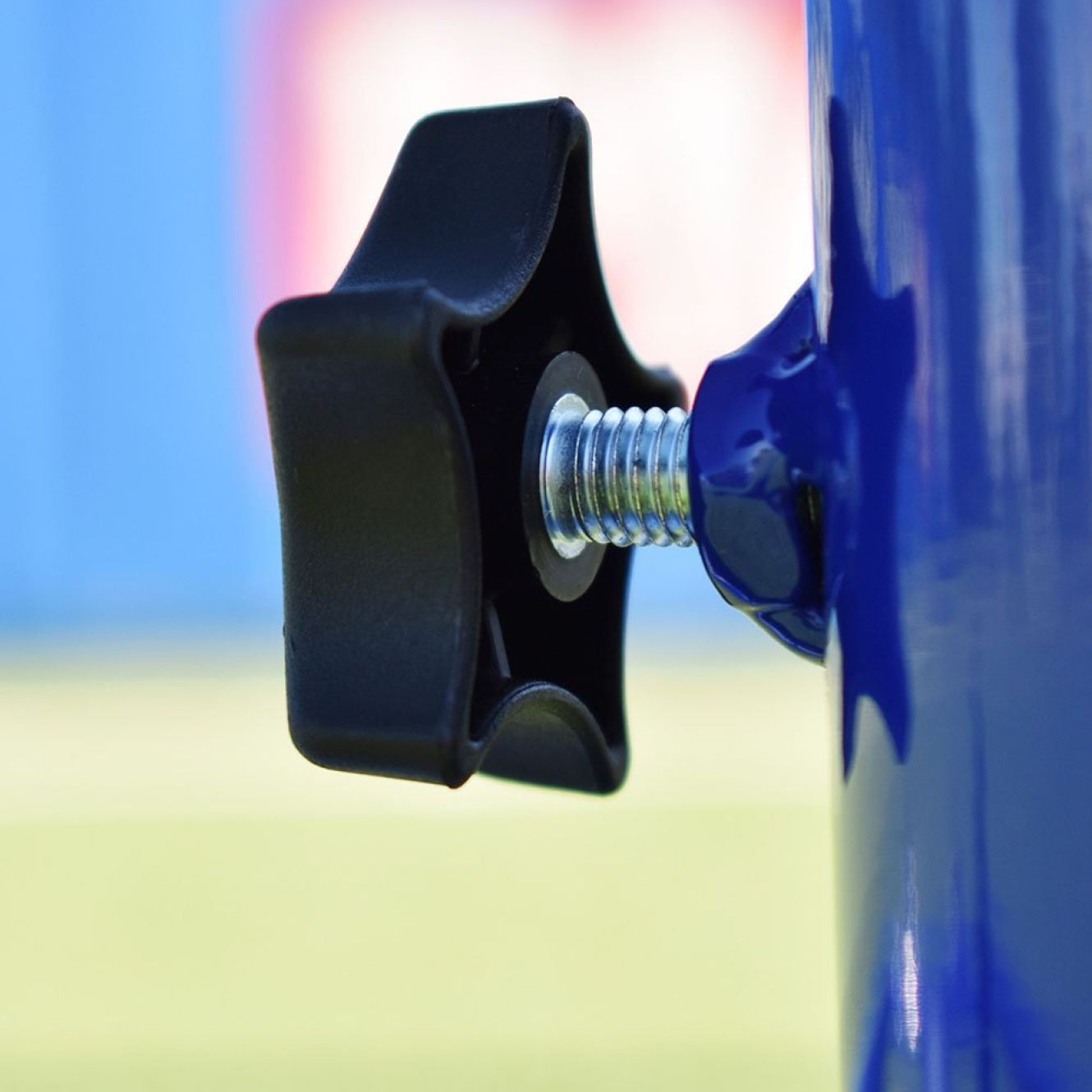 Sabre Club Wheelaway Blue Netball Post | Match Netball Post