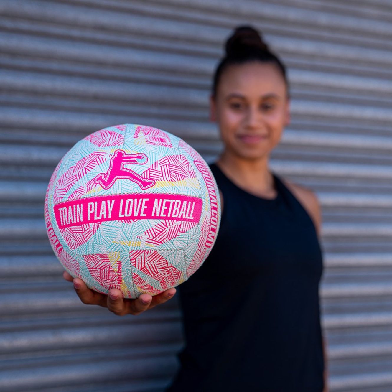 Gilbert Laura Malcolm Signature Netball - Size 5