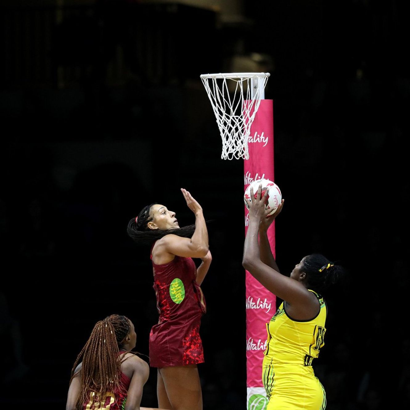 NBL-030 Socketed International Netball Posts | Harrod’s UK